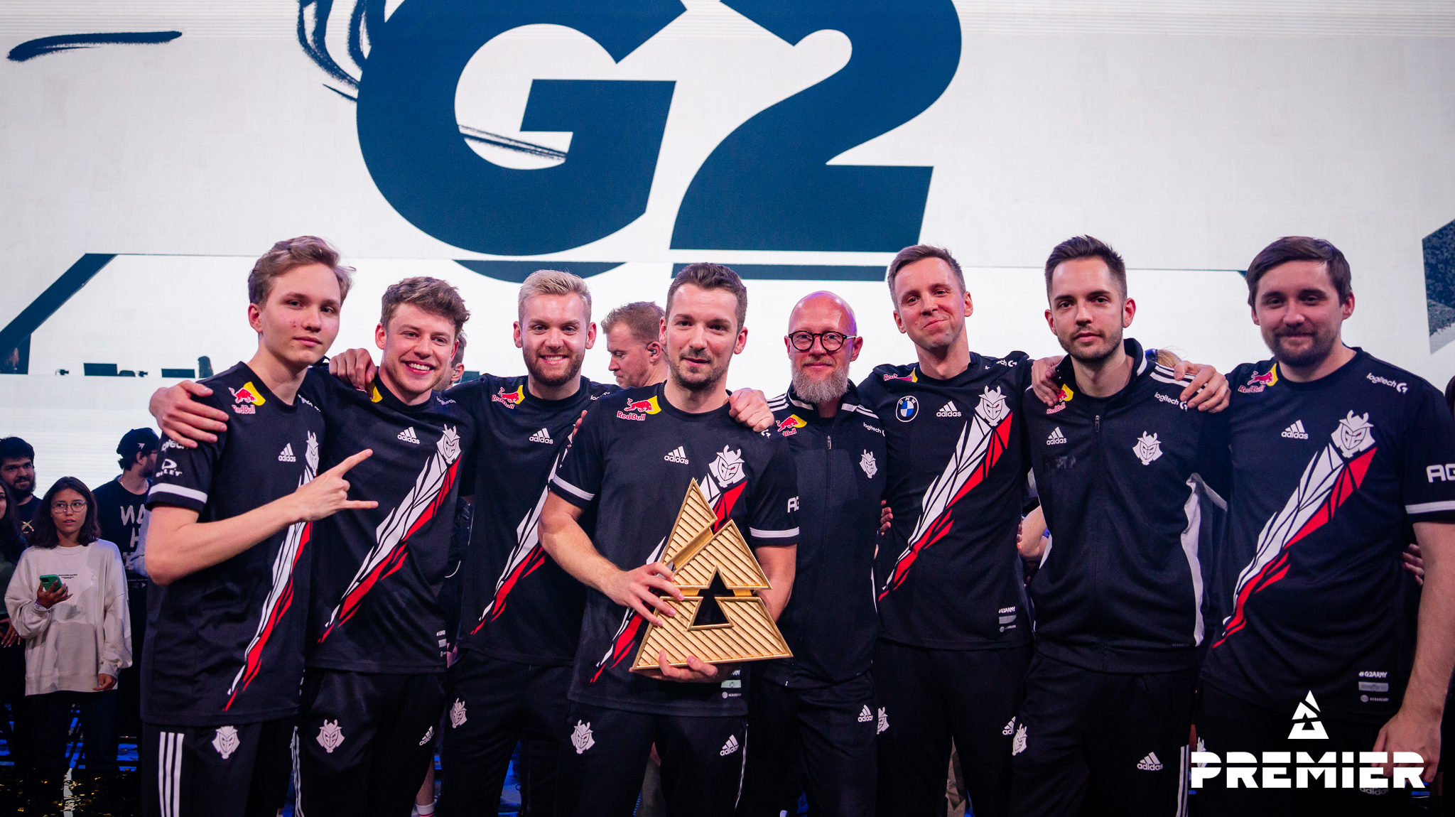 HuNter- i G2 podigli veliki trofej za kraj 2022. godine! - Esport Adria